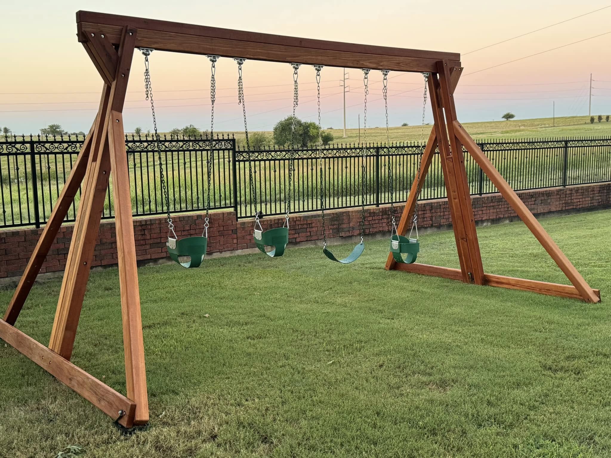 Swing Set - Backyard Fun Factory